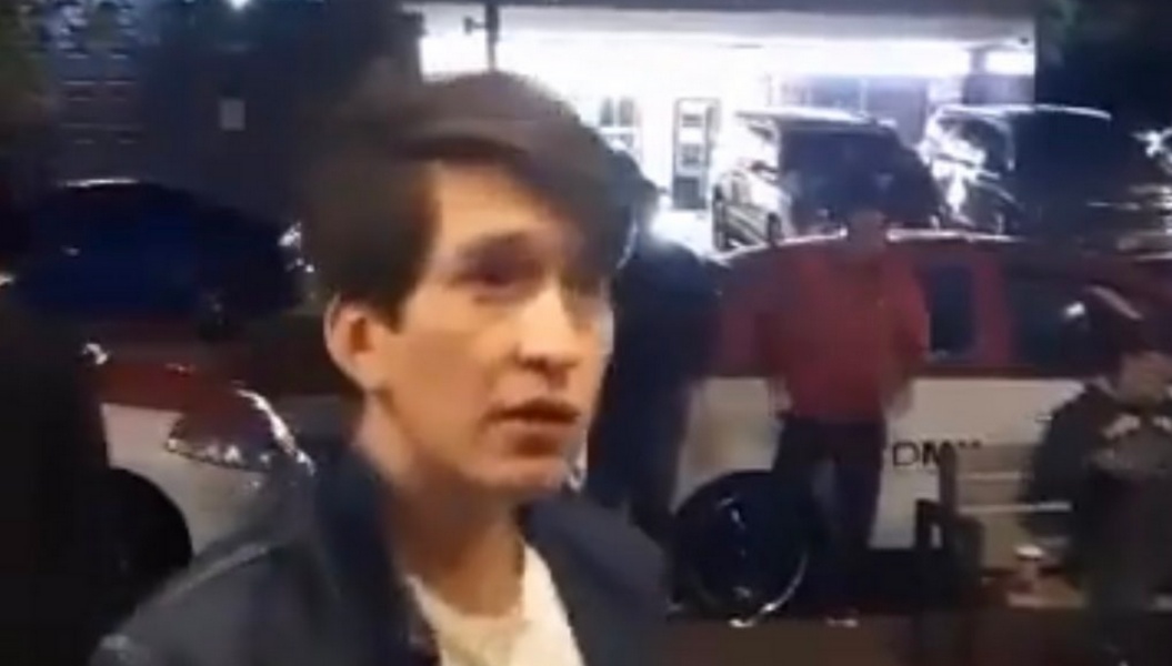 Renuncia Hijo De Xóchitl A Campaña Tras Ser Exhibido Borracho Y 